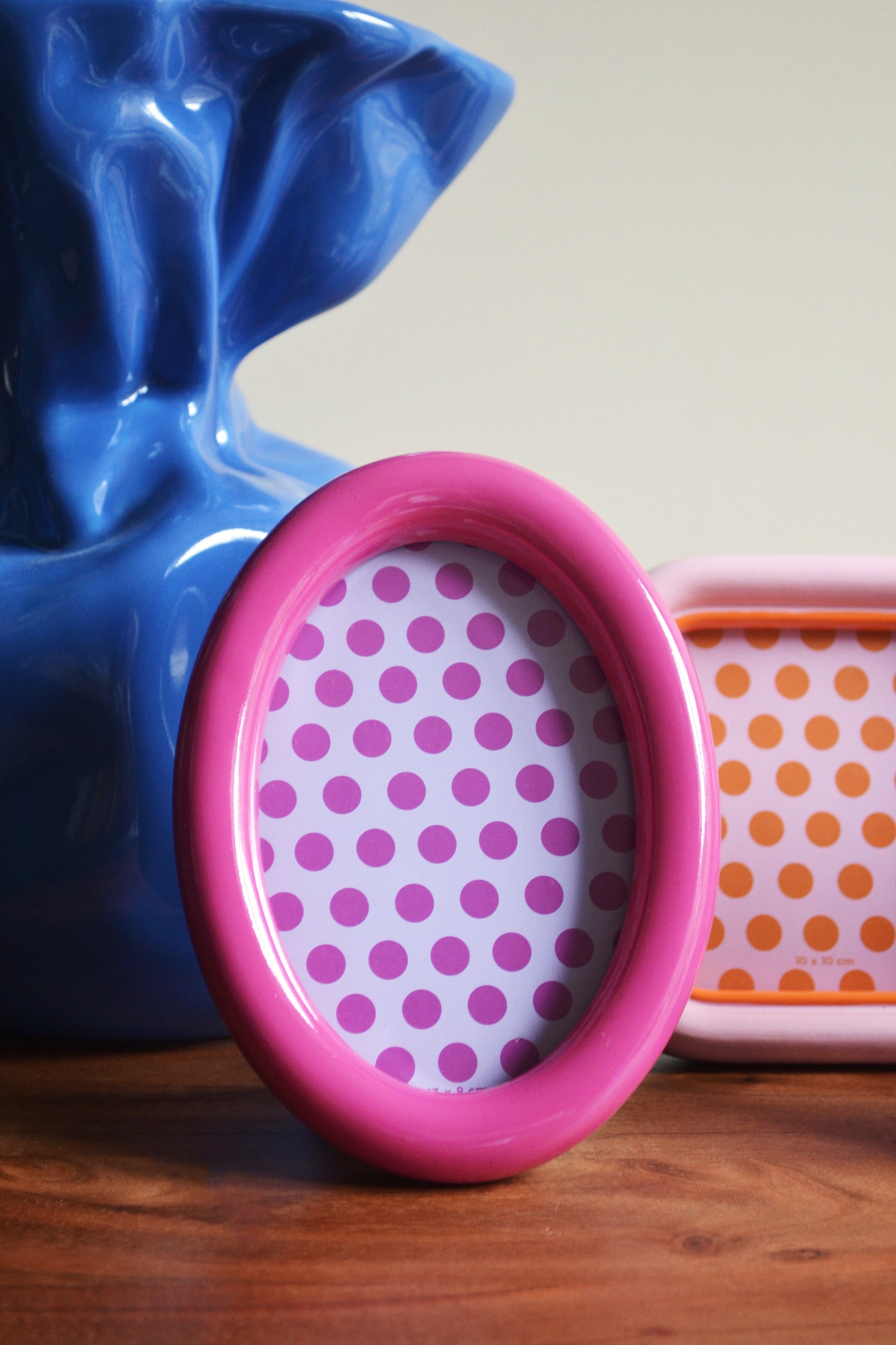 Puffy Fuchsia Pink Oval Photo Frame – Spicer and Wood