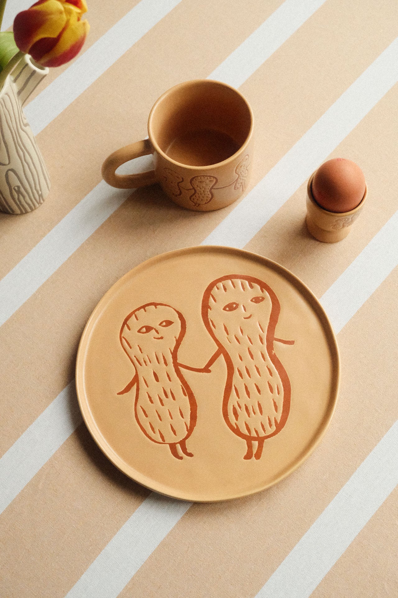 Donna Wilson | Peanut Plate – Spicer and Wood