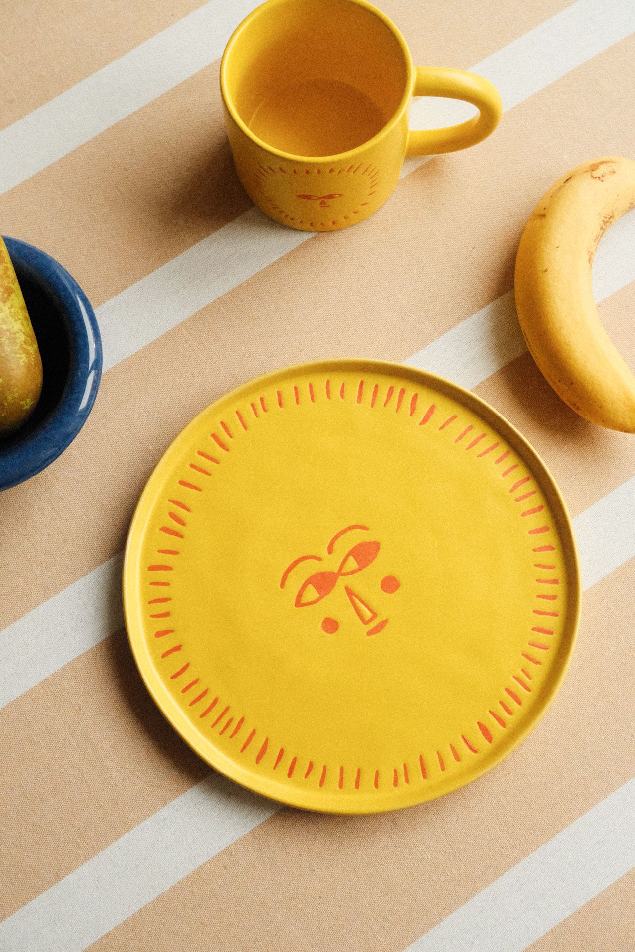 Donna Wilson | Yellow Sunshine Plate – Spicer and Wood