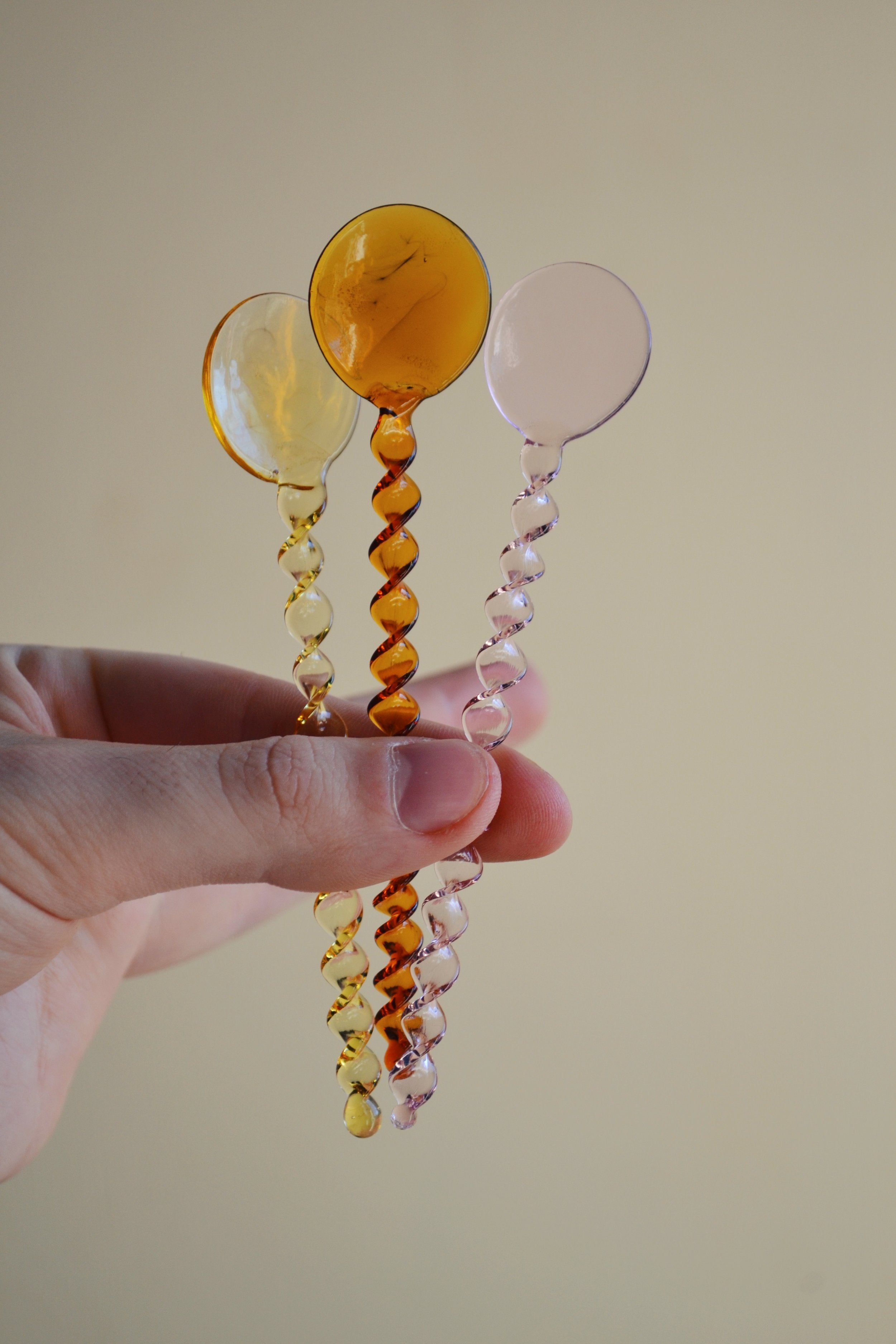 Set of Two Spiral Glass Spoons - Three Colours Available – Spicer and Wood